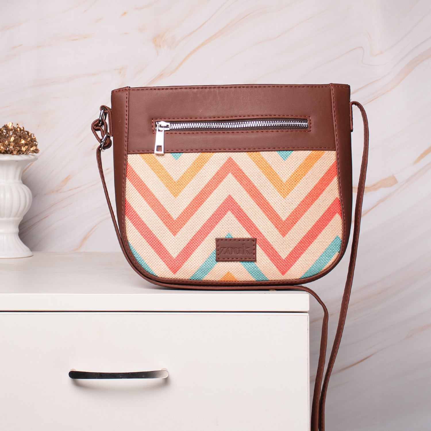 WavBeach U-Shaped Sling Bag