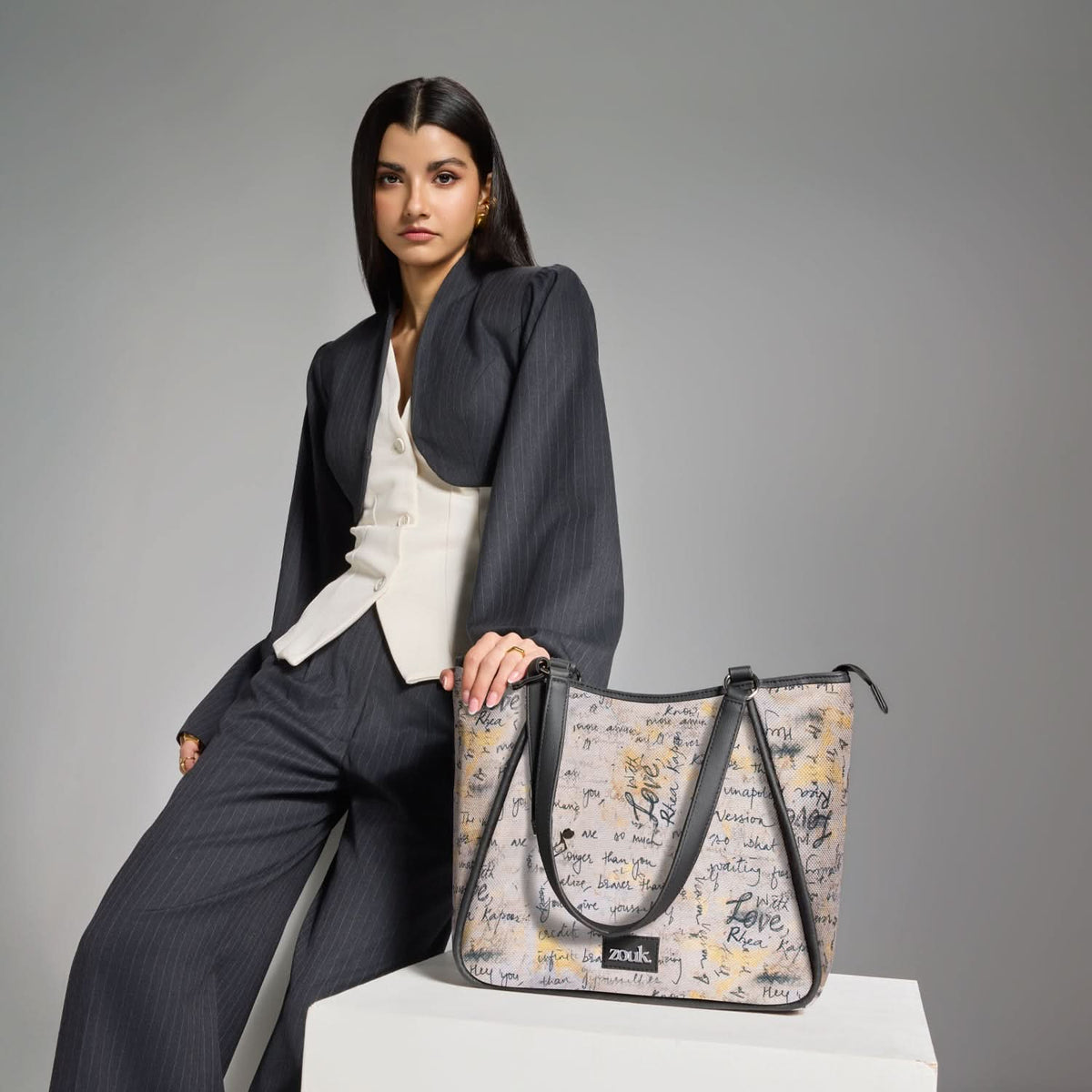 Tote Bags: Buy Best Tote Bags Online at Great Prices - Zouk