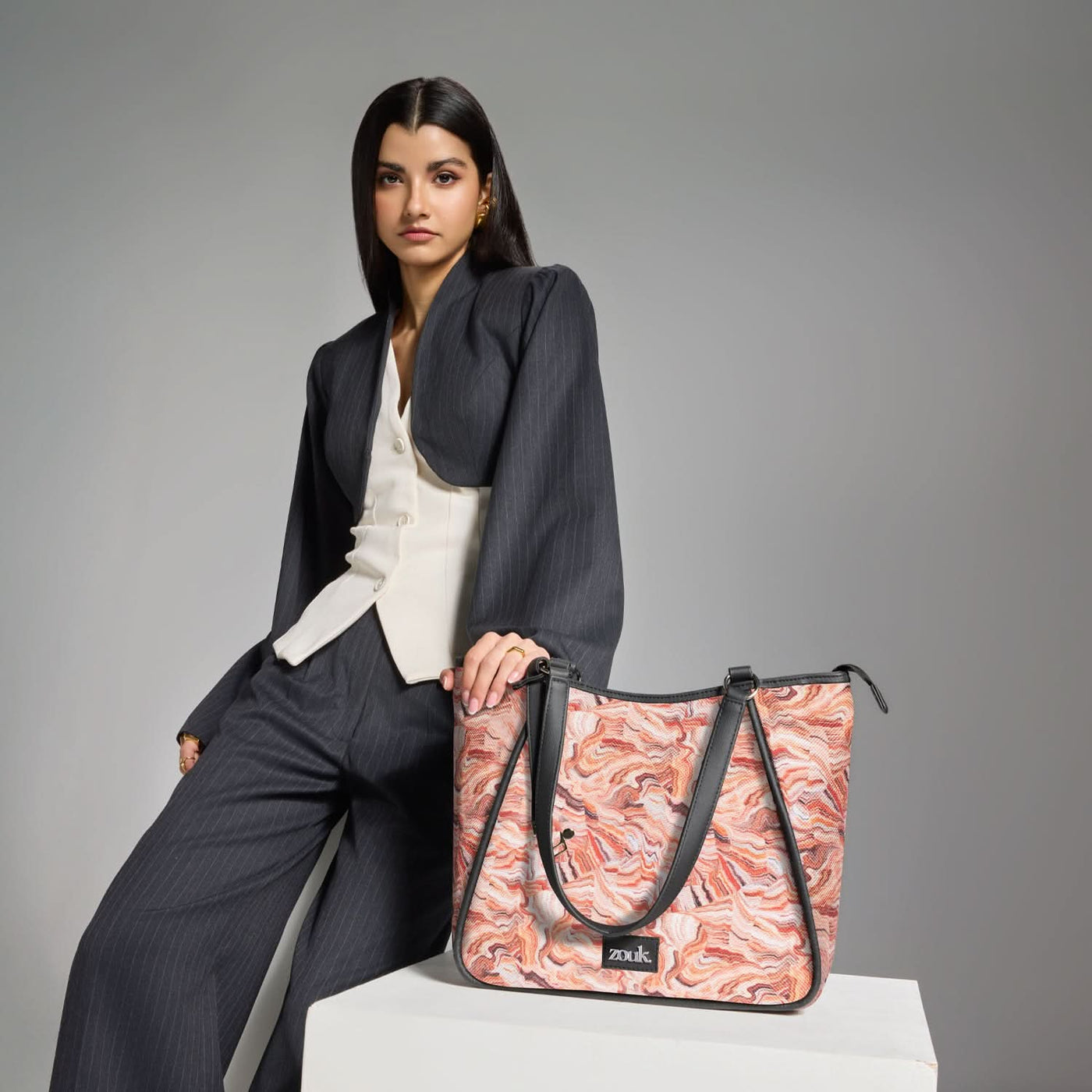 Tote Bags: Buy Best Tote Bags Online at Great Prices - Zouk