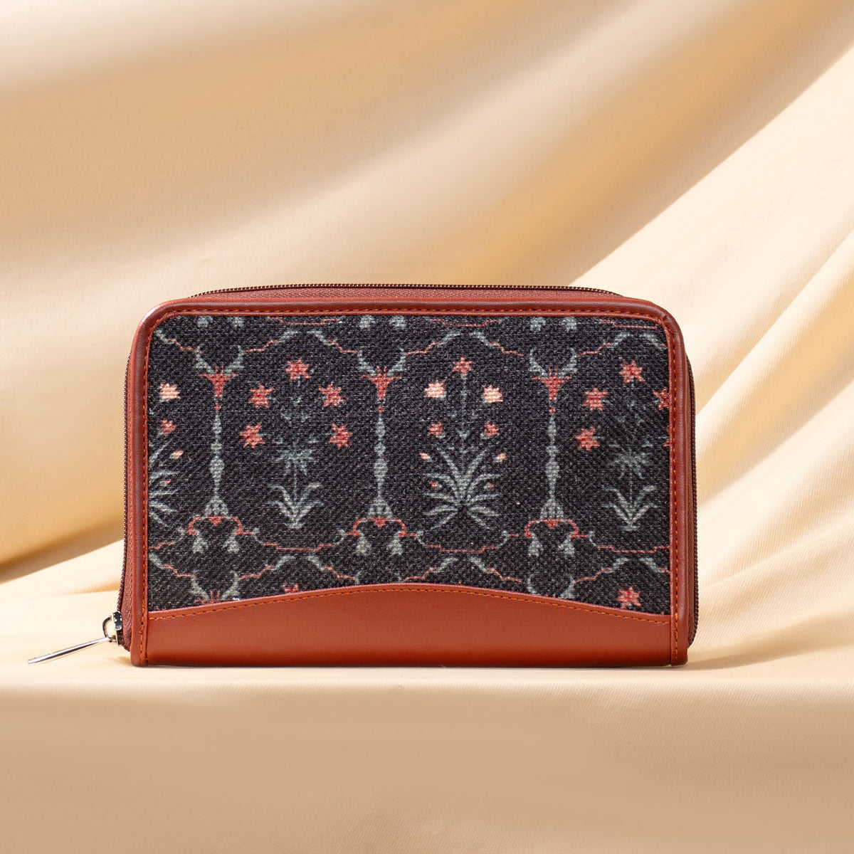 Multicolor Mandala Print Chain Wallet