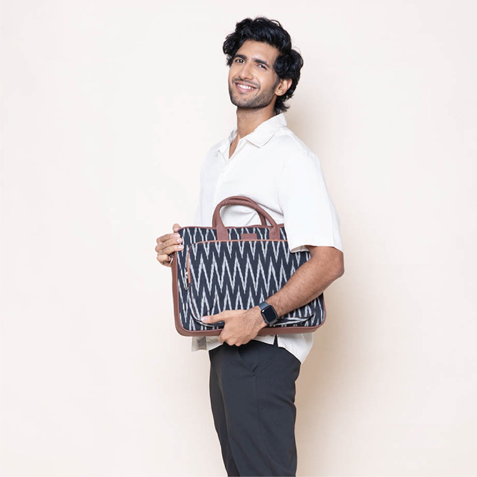 Laptop Bags: Buy Best Laptop Bags Online at Great Prices - Zouk