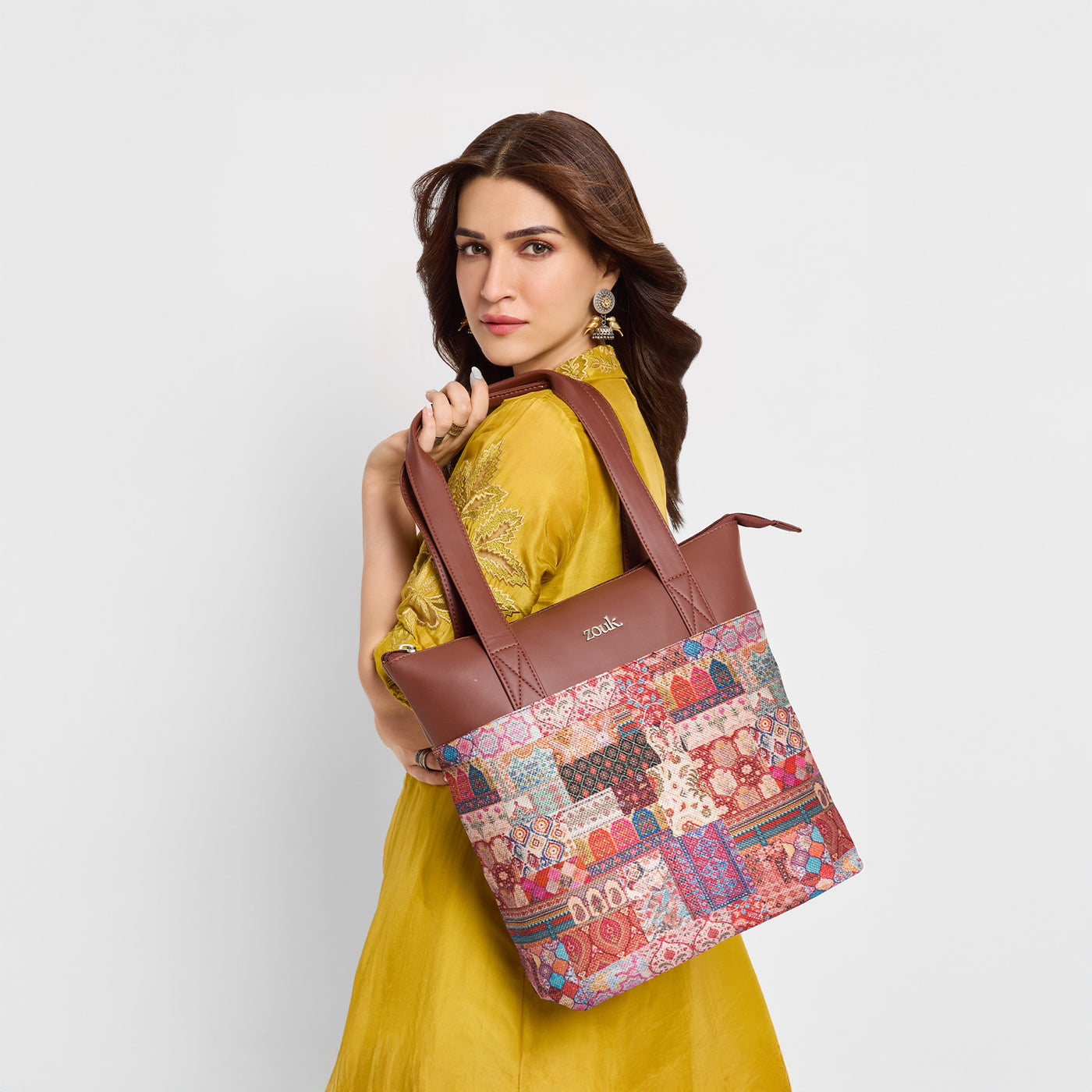 Tote Bags: Buy Best Tote Bags Online at Great Prices - Zouk