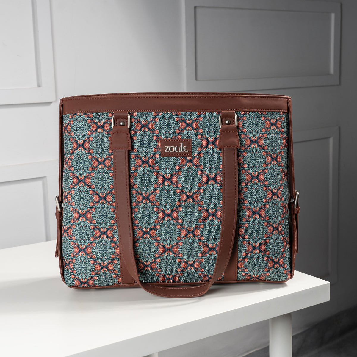 14 Inch Laptop Bags: Buy Best 14 Inch Laptop Bags Online - Zouk