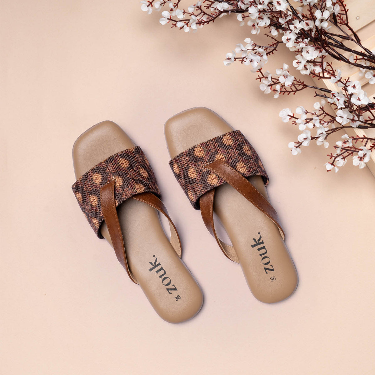 Sliders for Women: Buy Slipper Sliders, Slide Flip Flops for Women at ...