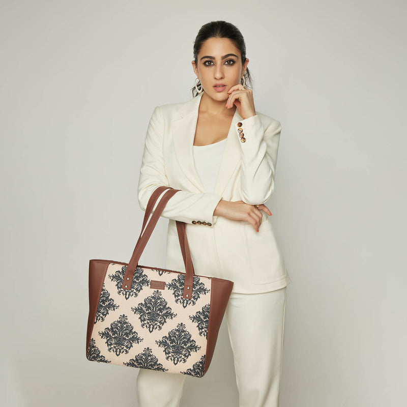 Tote Bags: Buy Best Tote Bags Online at Great Prices - Zouk