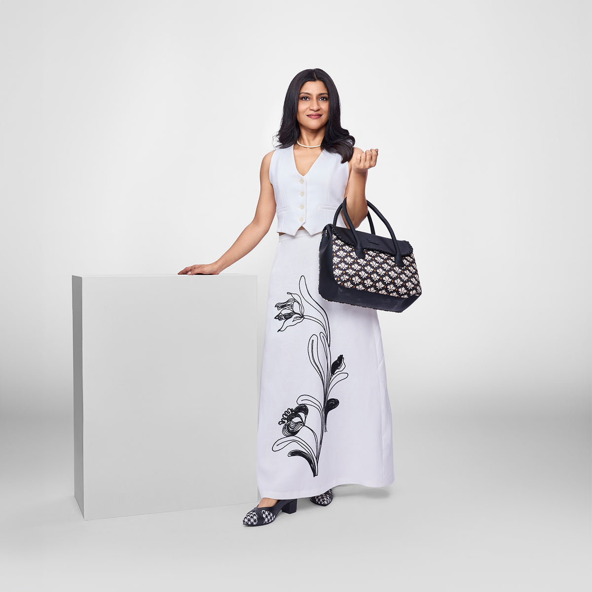 Handbags: Buy Latest Handbags Online at Best Prices - Zouk