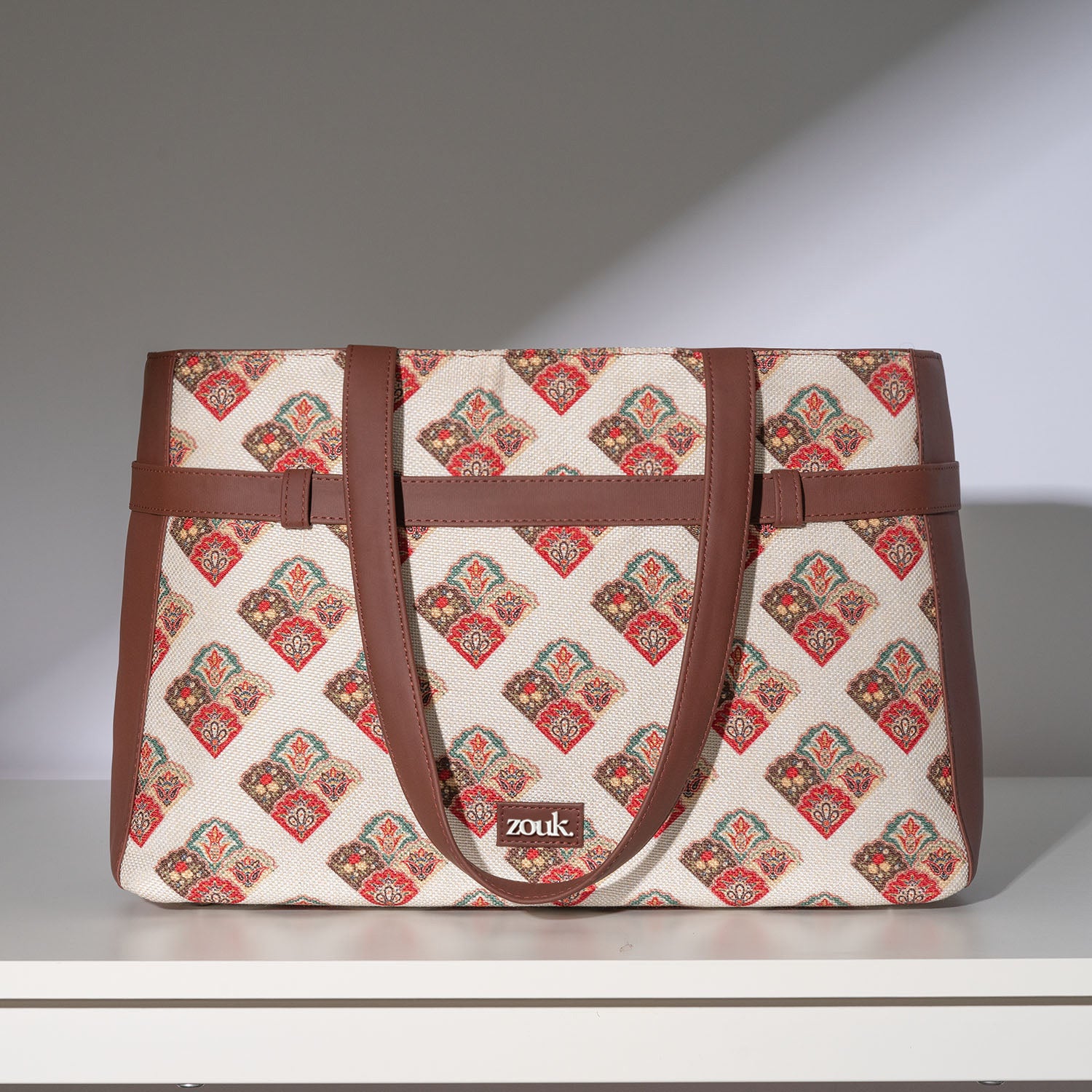 Urban Escape Bag - Seashell Motif White