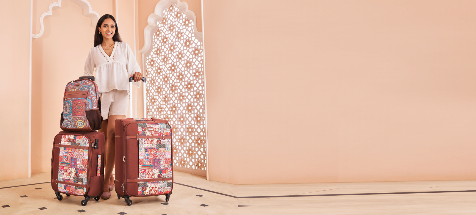 Online Fashion & Lifestyle Store for Bags, Wallets & Footwear - Zouk