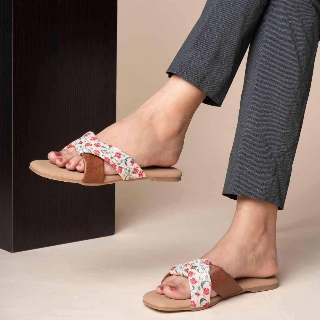 Deccan Garden Cross Sliders