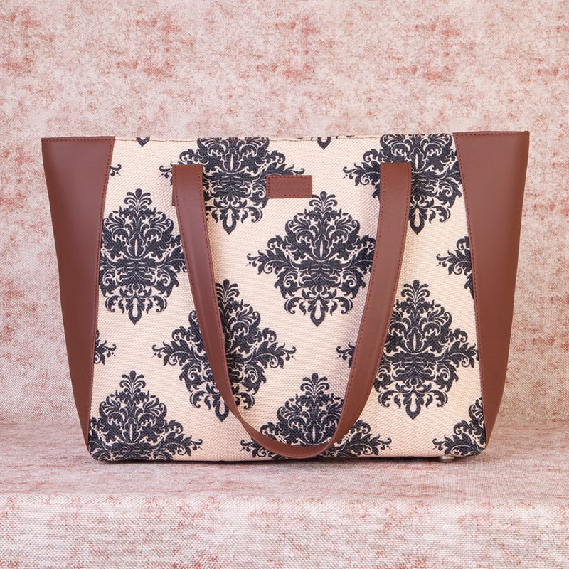 Tote Bags: Buy Best Tote Bags Online at Great Prices - Zouk