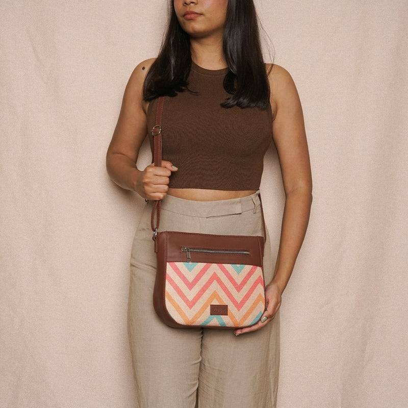 WavBeach U-Shaped Sling Bag – Zouk