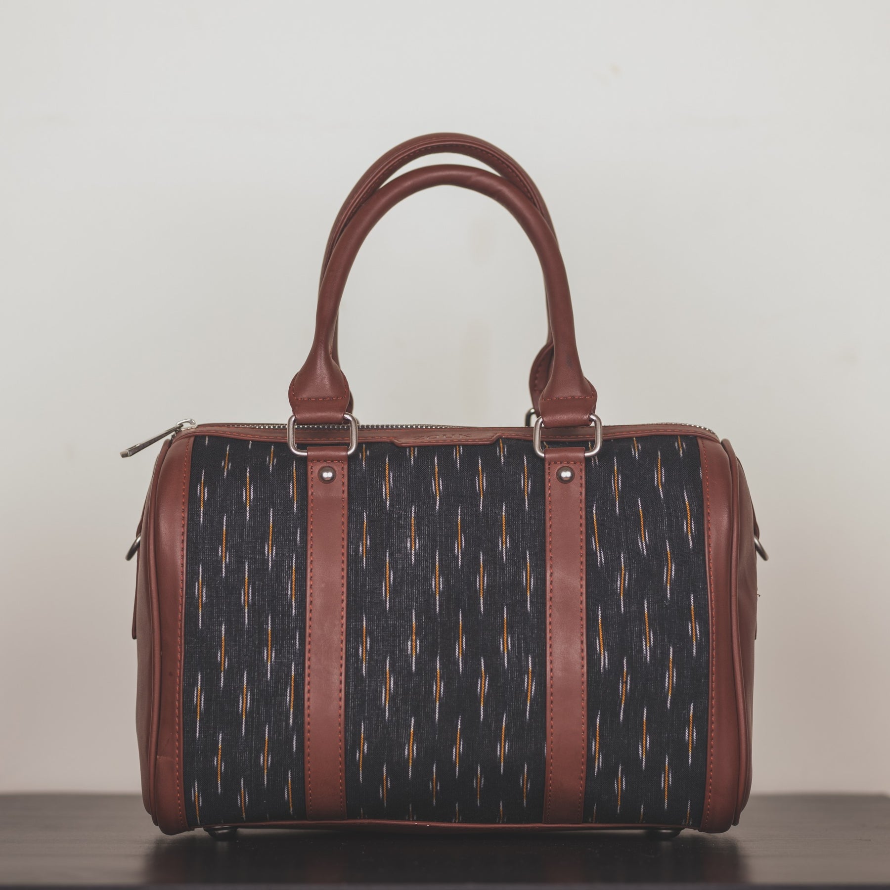 Handbags: Buy Latest Handbags Online at Best Prices - Zouk